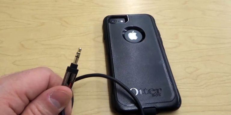 Guide For Connecting an IPhone To AV Receiver Or Stereo Amplifier